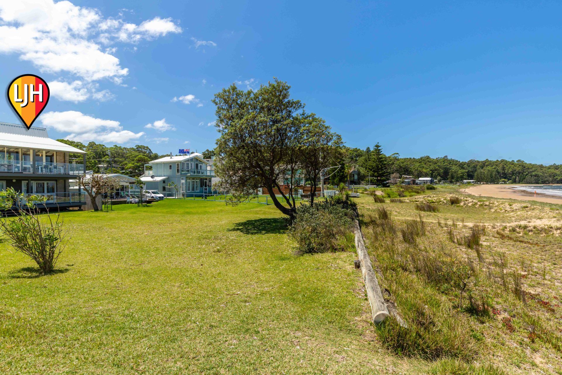 Beachscape in Long Beach - Batemans Bay Accommodation